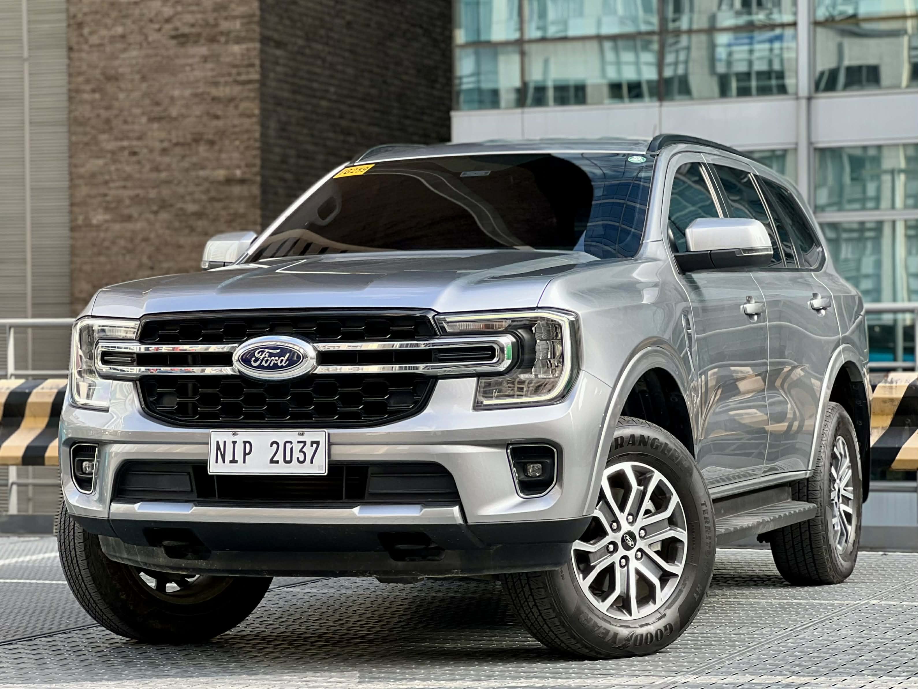 2023 Ford Everest Trend 4x2 2.0 Turbo, Automatic, Diesel – All Cars PH